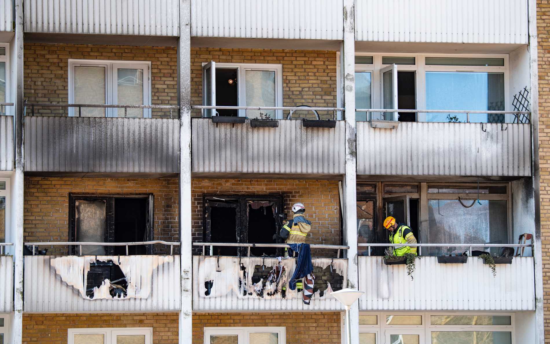 Flera till sjukhus efter brand i Malmö | Aftonbladet Flera till sjukhus efter brand i Malmö | Aftonbladet